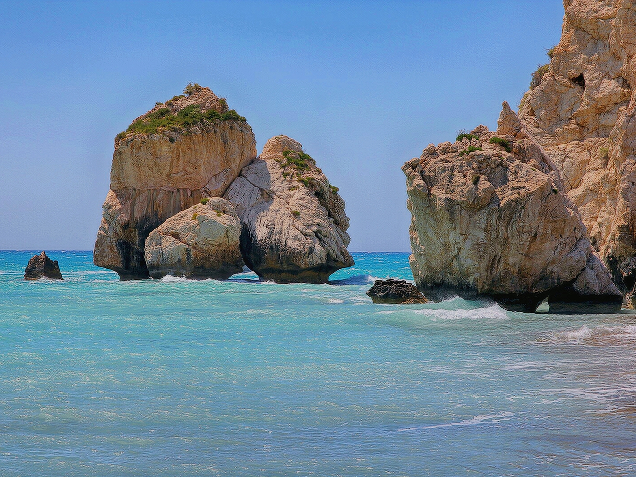 Limassol: Private Paphos Tour – Kolossi, Aphrodite & Ruins • EOS TOURS ...