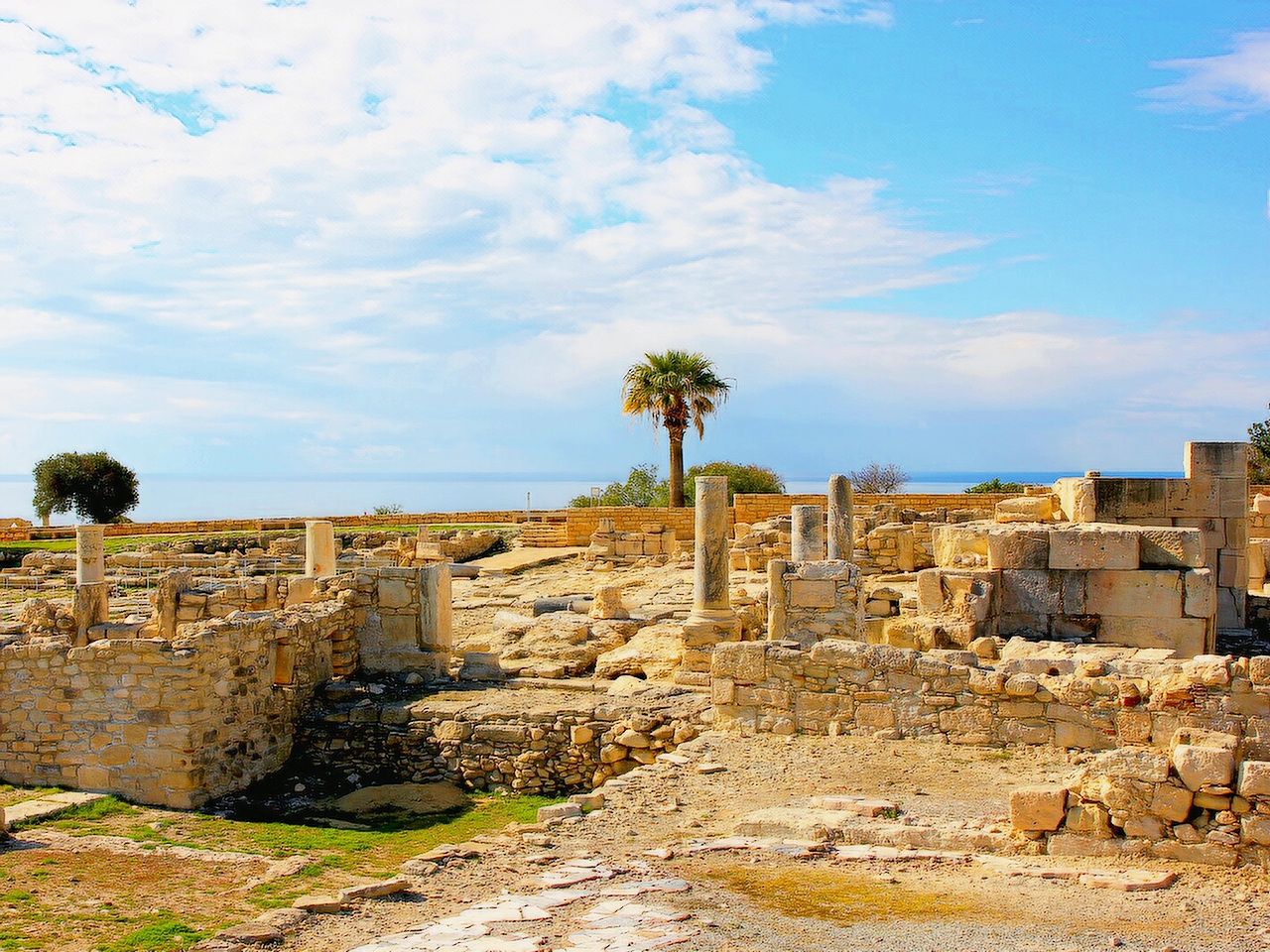 Paphos: Visit Aphrodite’s Birthplace, Lefkara & Kourion • EOS TOURS Cyprus